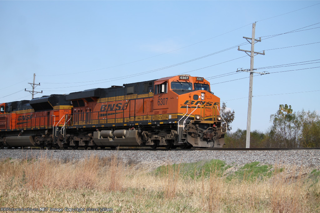 BNSF 6307 take more coal down the k line.